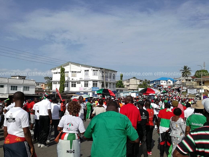 Why does the EIU think the NDC cannot come to power with Mahama?