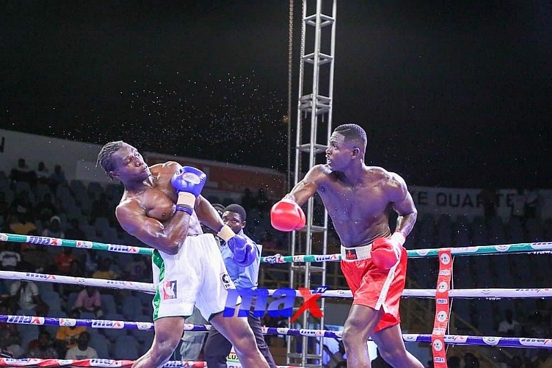 Adeniji, Halm, Tetteh and Bulley excite boxing fans at De-Luxy Paint ...
