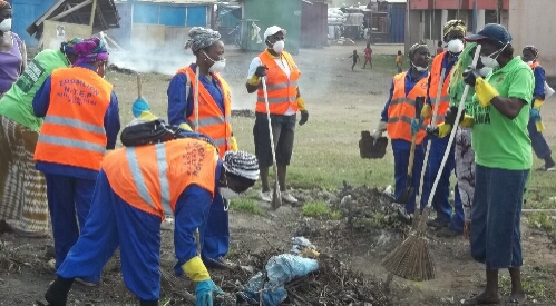 Journalist Organise clean up Exercise in Krachi East, Saving Ghana from ...