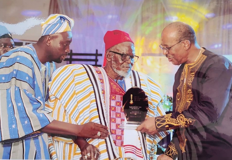 Bawku Naba grabs top award