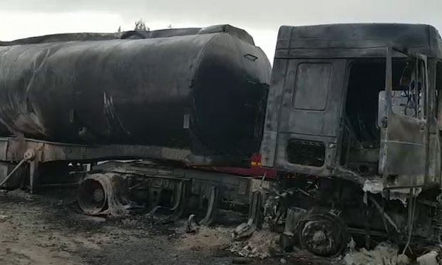 Tanker Explosion Destroys 7 Cars And Shop
