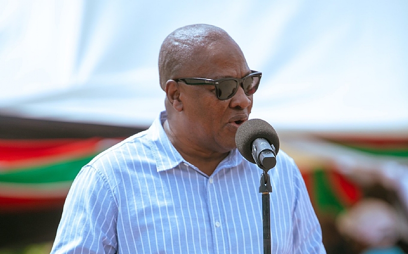 Mahama “Builds Ghana” tour takes off in Central Region