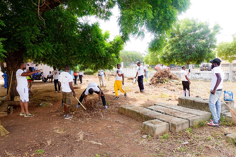 December clean up exercise