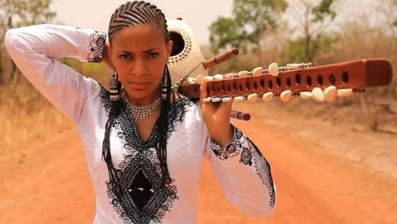 Sona Jobarteh pushing open the frontiers of kora playing in West Africa ...