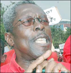 Tony Aidoo Runs Away