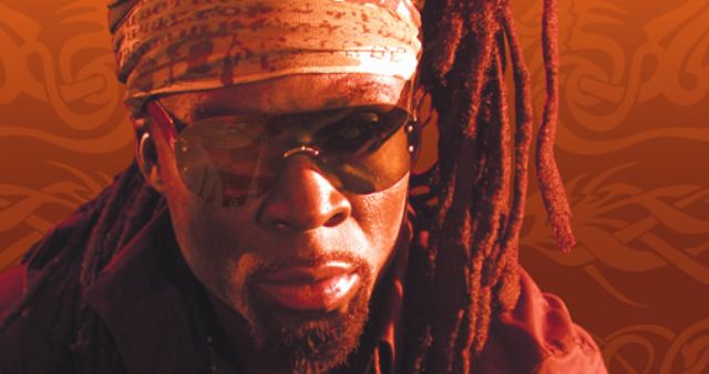 Kojo Antwi's Sound of a Kiss 'Mwaah'