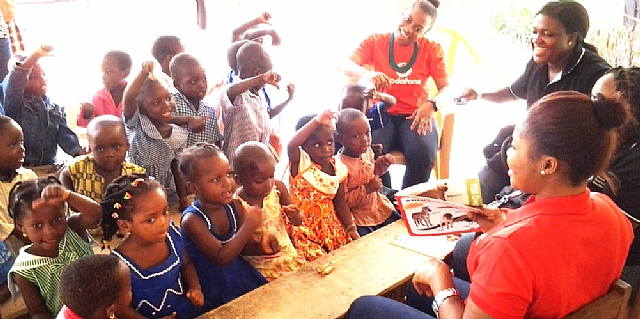 Vodafone Women Assist Over 100 Orphans At Country-Side Children Welfare ...