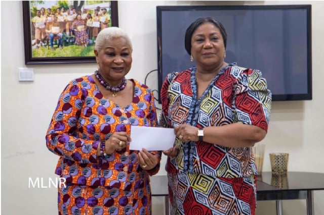 First Lady donates GHS50,000 to Appiatse explosion victims