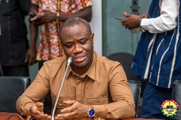 Felix Kwakye on collision course with CLOSAG over Samuel Adom Botchway ...