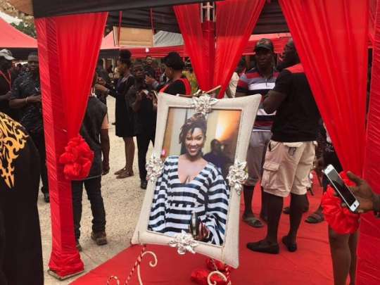 Five Sad Photos From Ebony’s Funeral That Would Make You Sad Today ...