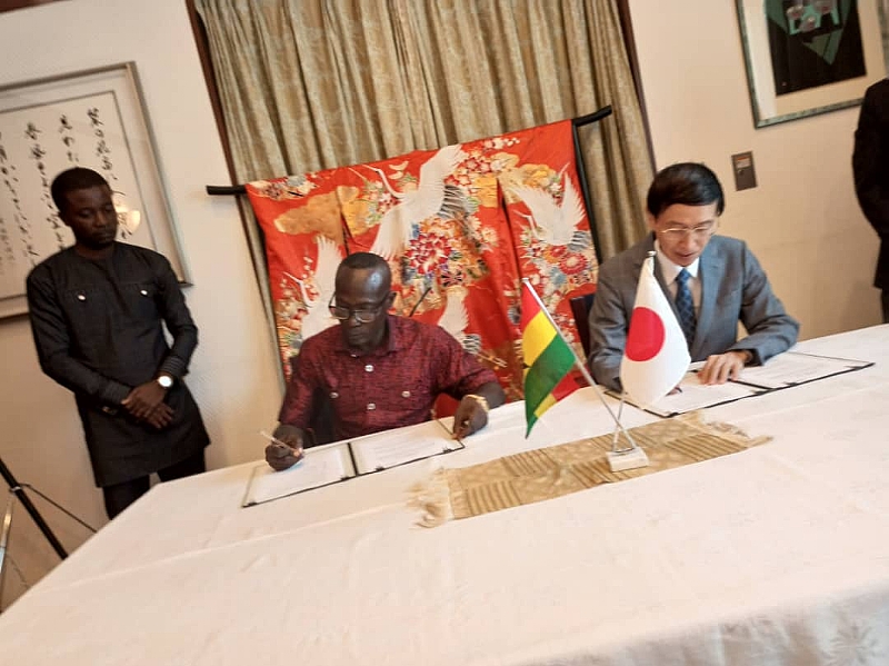 Akrofuom DCE signs agreement with Japanese Embassy for construction of ...