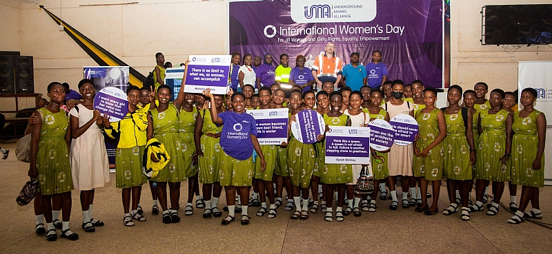 Underground Mining Alliance piques interest of Girls in Obuasi Sec Tech ...