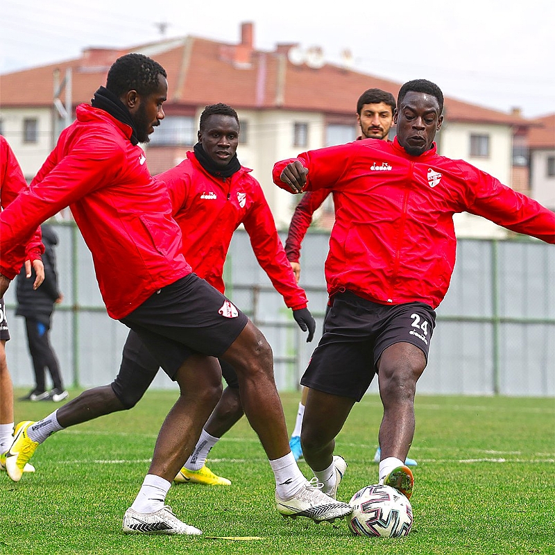 Edwin Gyasi returns to Boluspor training ahead of Ankaraspor tie