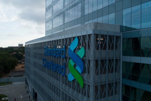 StanChart, Ghana sign 55-million Euro agreement for road infrastructure
