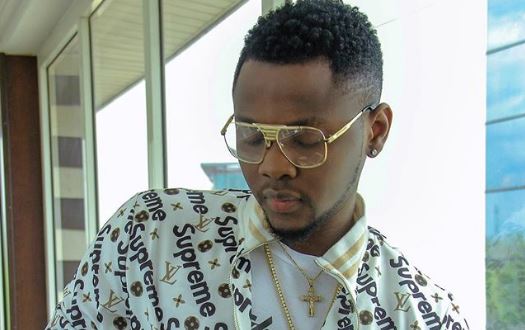 New Boss: Singer, Kiss Daniel gets N14 Million Neck Chain