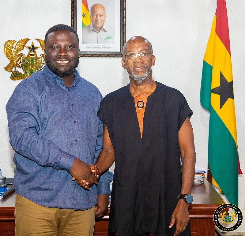 Rex Omar discusses proposed national theatre plans with Ashanti ...