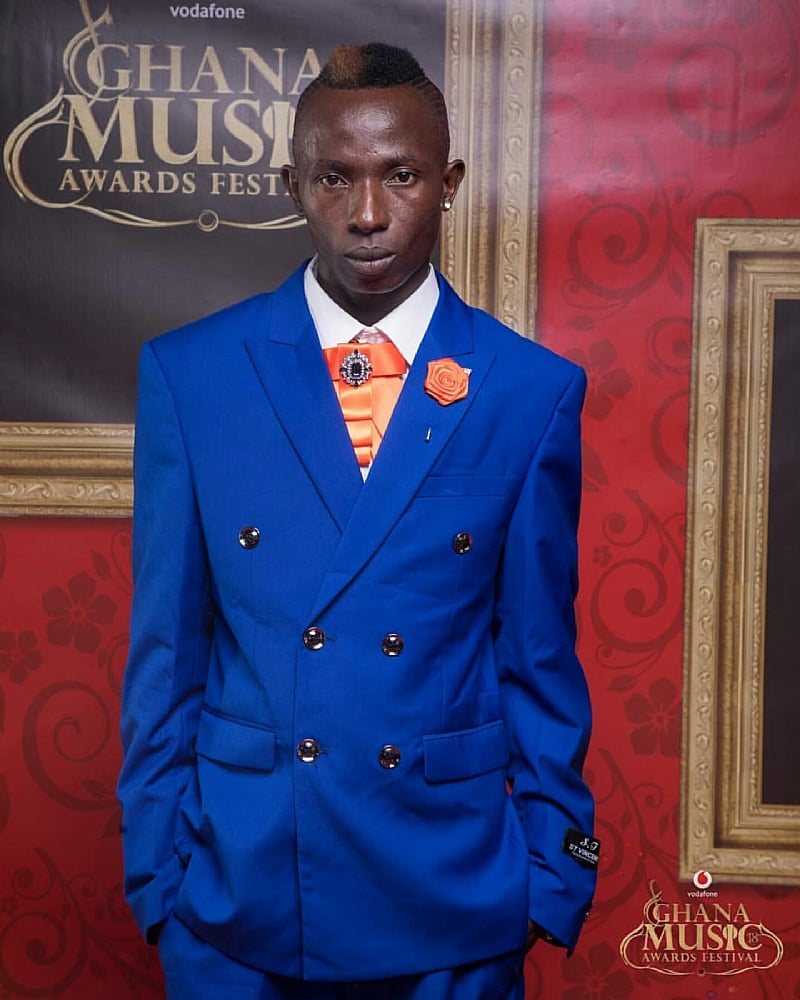 Trending : Social Media React To Patapaa’s Oversized VGMAs Suit