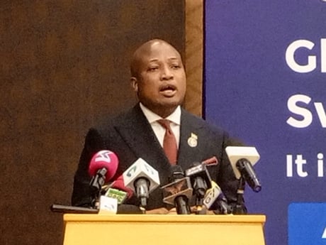 Gov't introduces 24-hour passport service