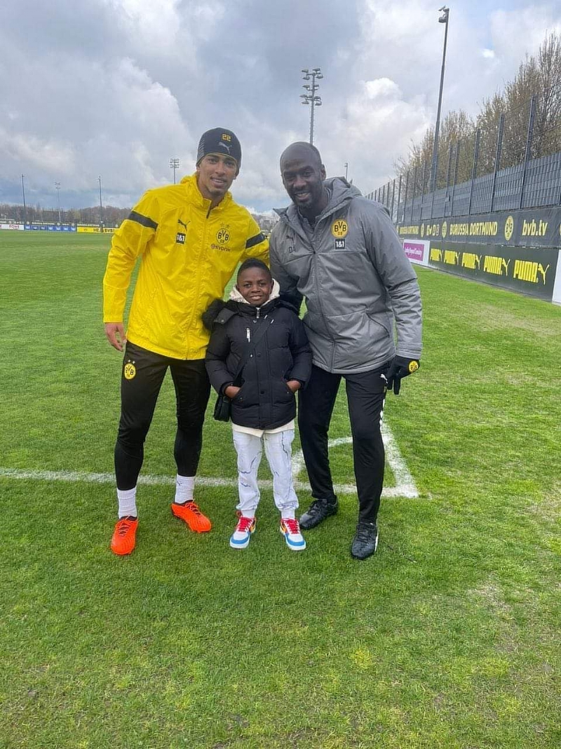 Ghanaian actor Yaw Dabo meets ex-Black Stars coach Otto Addo and Jude ...