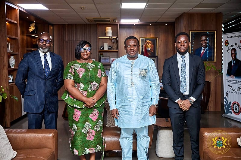 Communications Minister pushes AI collaboration ahead of One Vector ...
