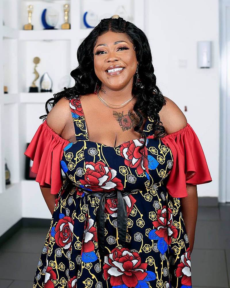 Mona Gucci dumps Kantanka TV, hosts 'Bribi Gyegye Wo' on Onua TV ...
