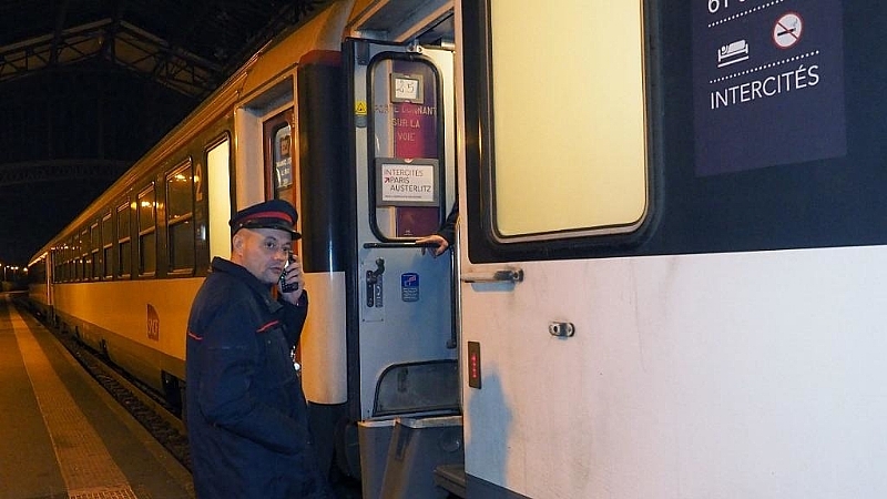 French PM to inaugurate newly resumed Paris-Nice night train service