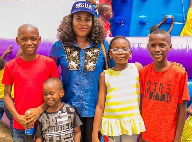 How comes 2face kids looks like they are suffering...Fan Shades
