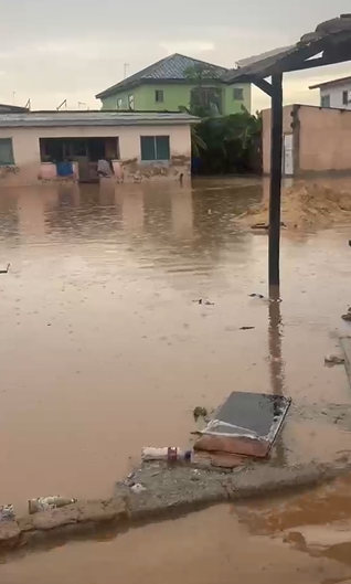 Linda Ocloo takes demolition exercise to Ablekuma West as she orders ...