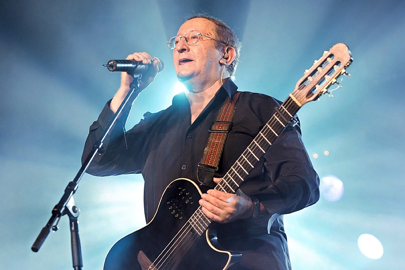 The poetic power of Idir, the artist who took Algerian music to the world