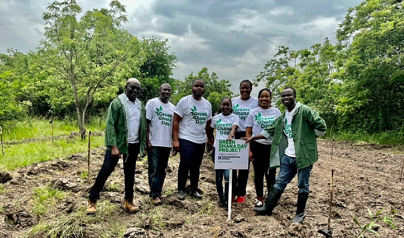Green Ghana: Karpowership Ghana staff plant 5,000 trees to help deal ...