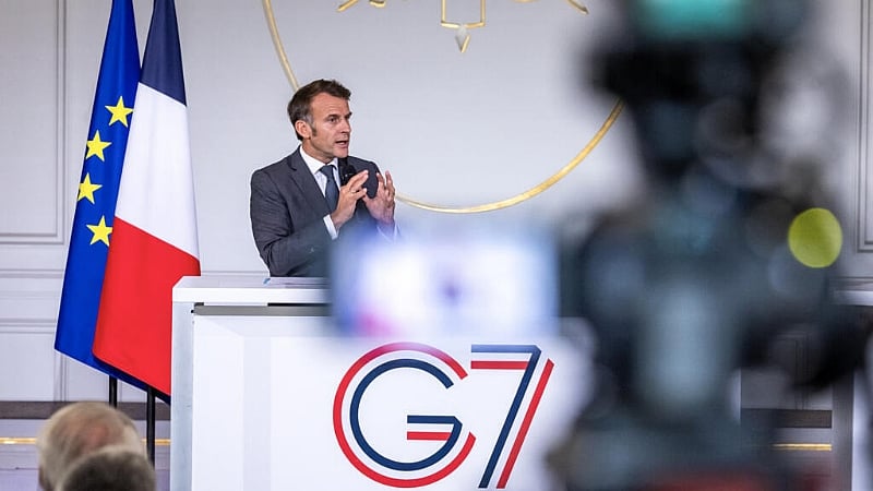 Macron leads effort to bridge divides with Trump at France's G7 summit