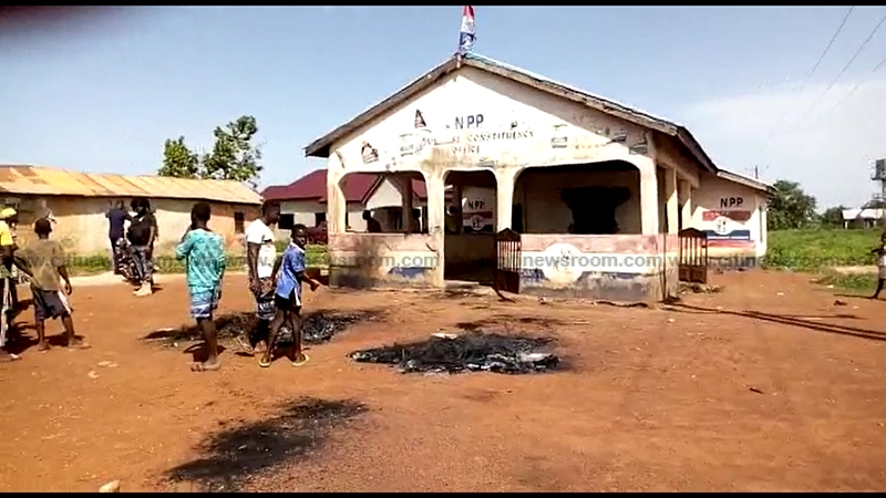 NPP Primaries: Irate Youth Burn NPP Wulensi Office To Protest Results
