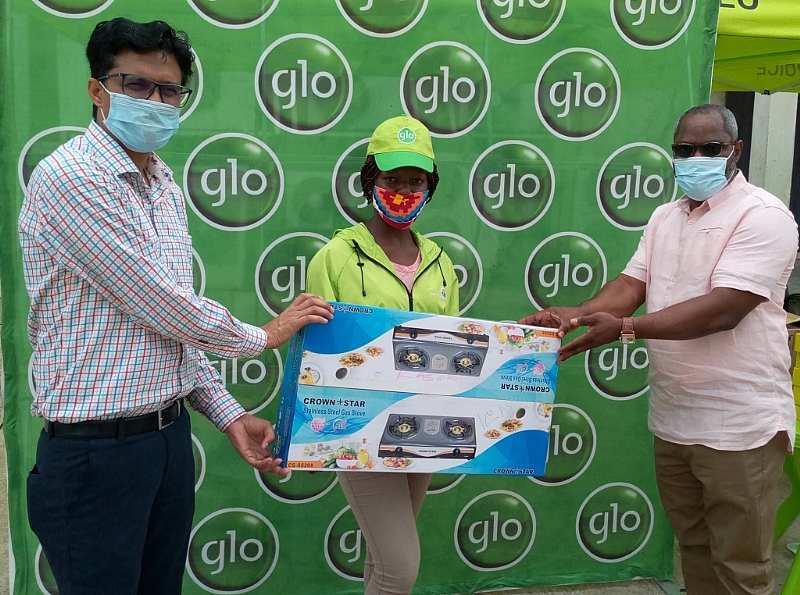 Glo Mobile Fulfills Promise And Presents Prizes To Retailers, Agents