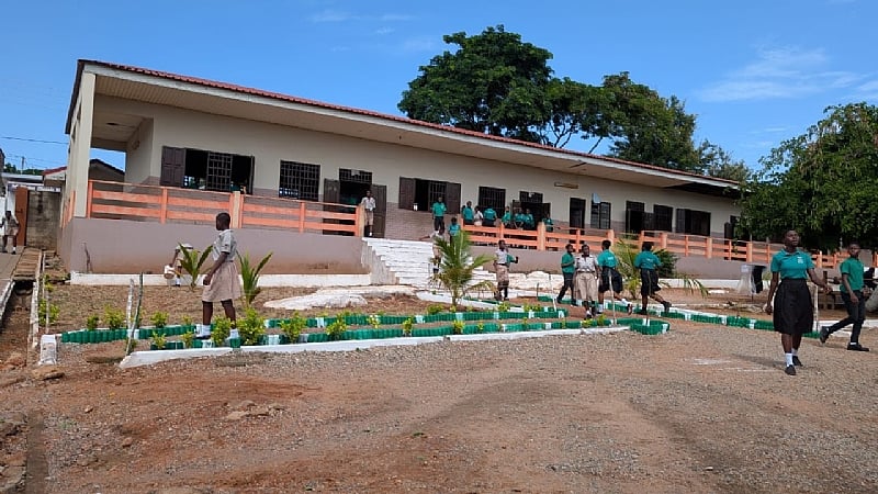 Ablekuma Central pupils turn plastic waste into art for World ...