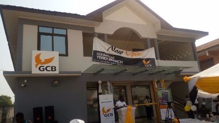 GCB Bank presents GHC21.5 million dividend to gov't