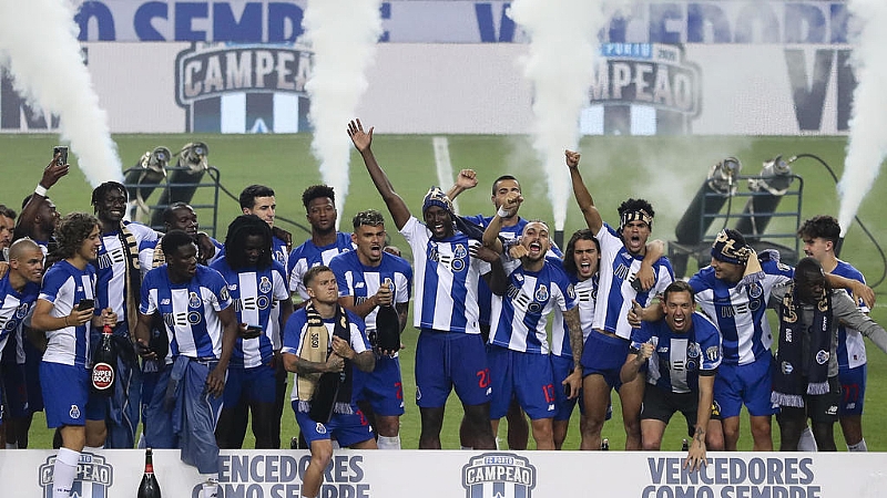 Porto see off Sporting to win Portuguese title