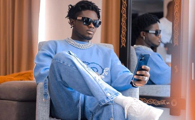 I won’t leave my mum’s call to talk to you — Kuami Eugene jabs Achipalago