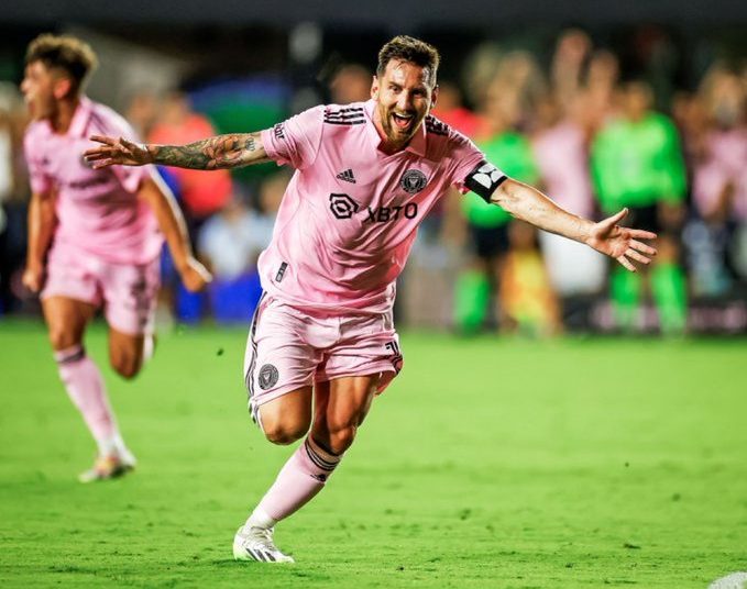 Watch Lionel Messi's stunning debut goal in Inter Miami win over Cruz Azul