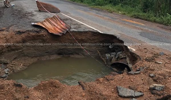 Danger looms as Koforidua-Mamfe road caves in