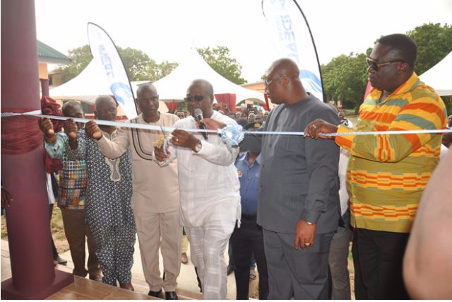 President Mahama commissions six-unit classroom block for Ada SHS