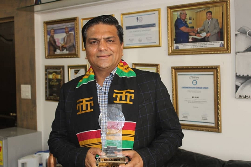 B5 Plus Limited Grabs More Awards