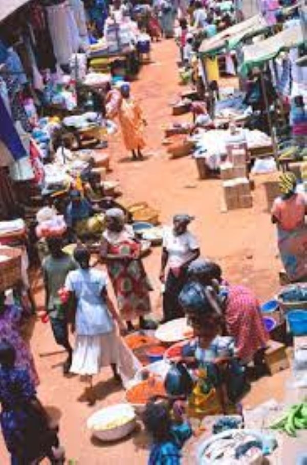 C/R: Angry Mankessim traders kick against renovation of roundabout over ...