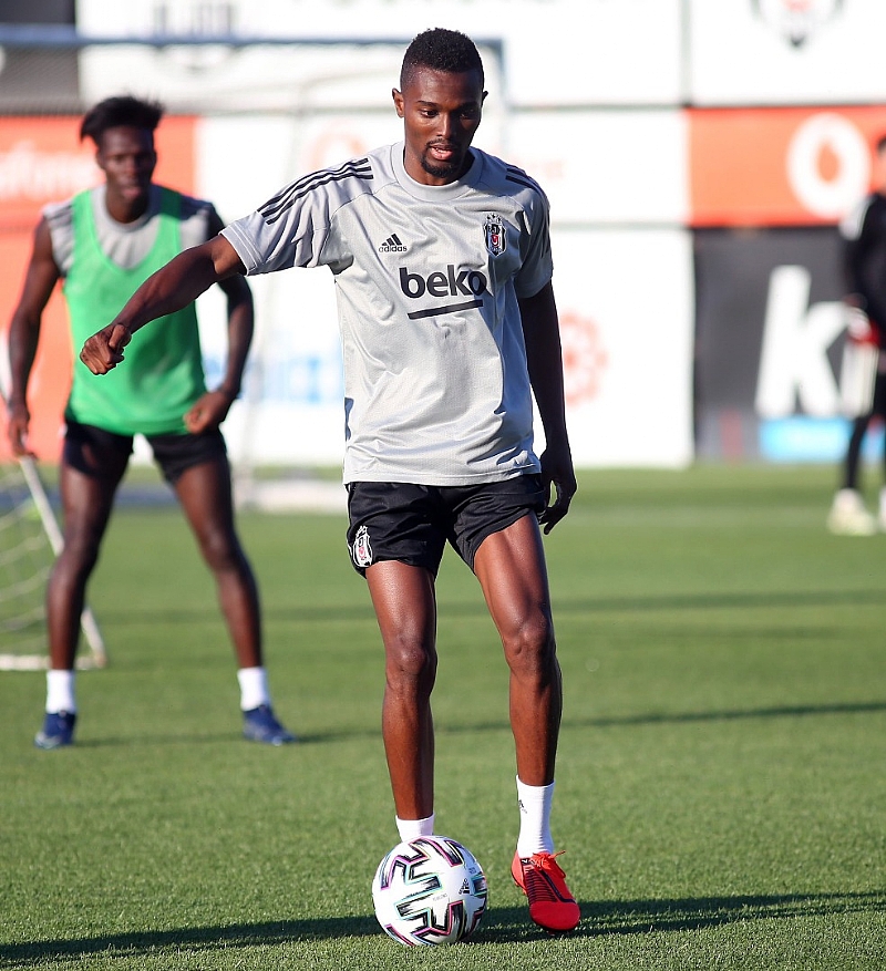 Bernard Mensah In Line To Mark Besiktas Debut Against PAOK Tonight