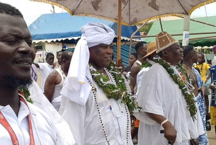 Teshie Mantse sprinkles 'Kpokpoi' to mark Homowo, calls for unity