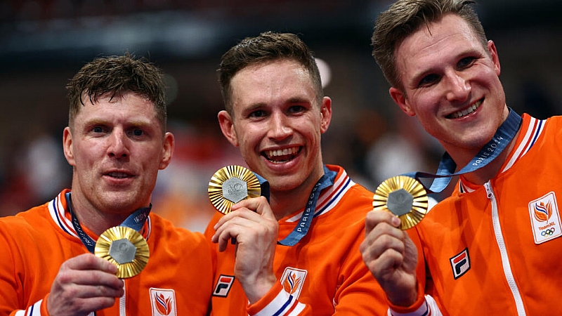 Dutch cyclists set world record twice to retain Olympic men's team ...