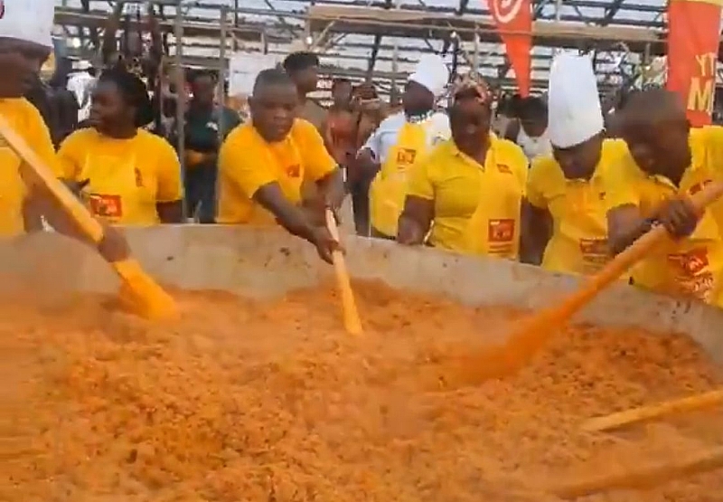 'The record for largest pot of Ghana jollof rice has no holder' — GWR ...
