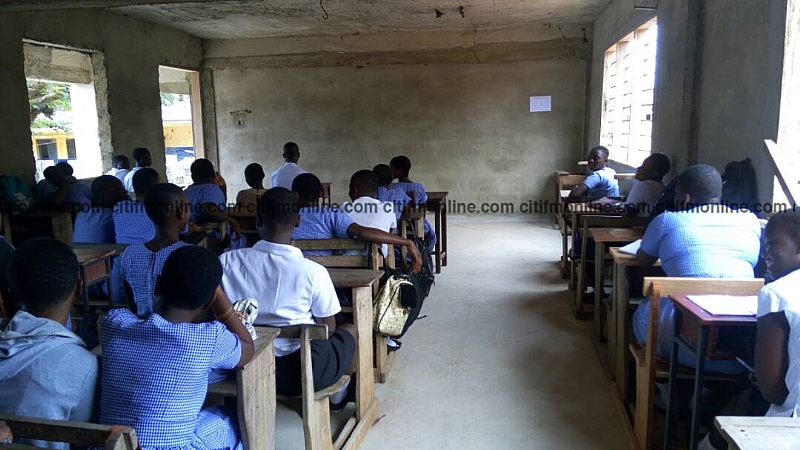 Free SHS: Students Study In Uncompleted Buildings Without Boards At La ...
