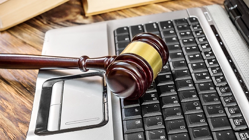 Application of Legal Technology: Critical evaluation of some use cases 1