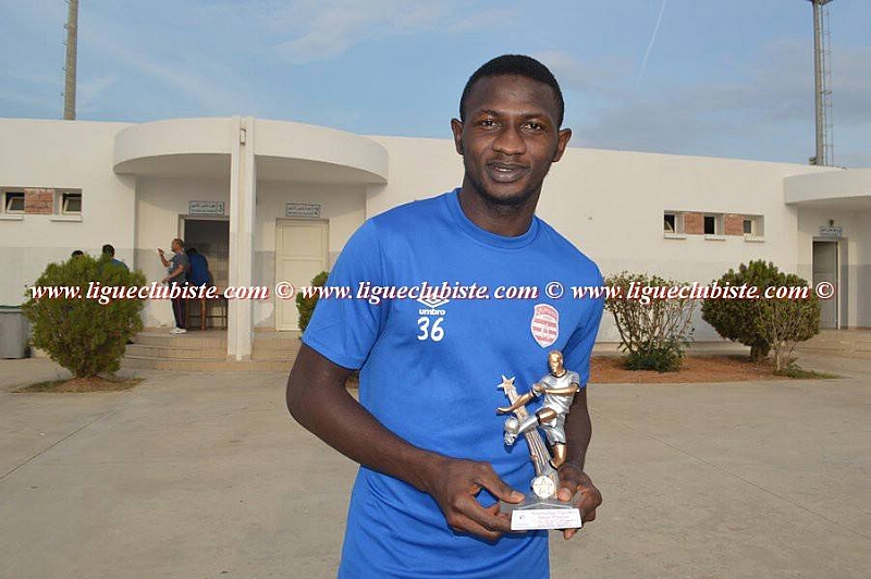 Nicholas Opoku Receives Man Of The Match Award In Confed Cup Win Over ...