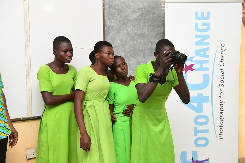 Gbeogo School for the Deaf Students receive camera training from ...